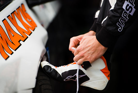 Ultimate Racing Shoes Guide - DRIFTED