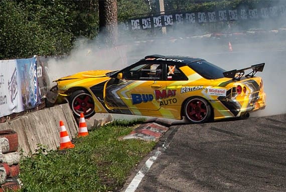 Snap Oversteer - What Exactly Is It? - DRIFTED