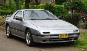 RX7 vs RX8 - What's Best, And Why? - DRIFTED